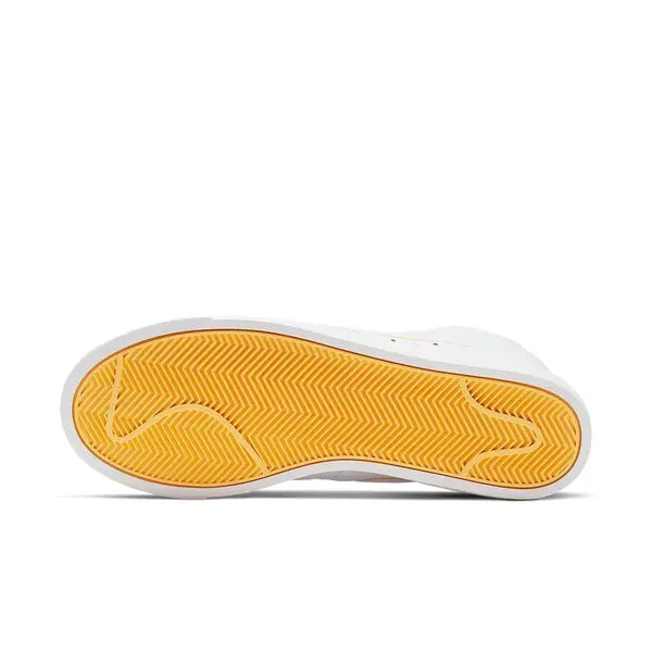 Nike Blazer Mid Top Sneakers