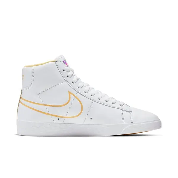 Nike Blazer Mid Top Sneakers