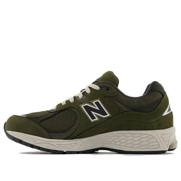 NEW BALANCE 2002r Sneakers - Dark Green
