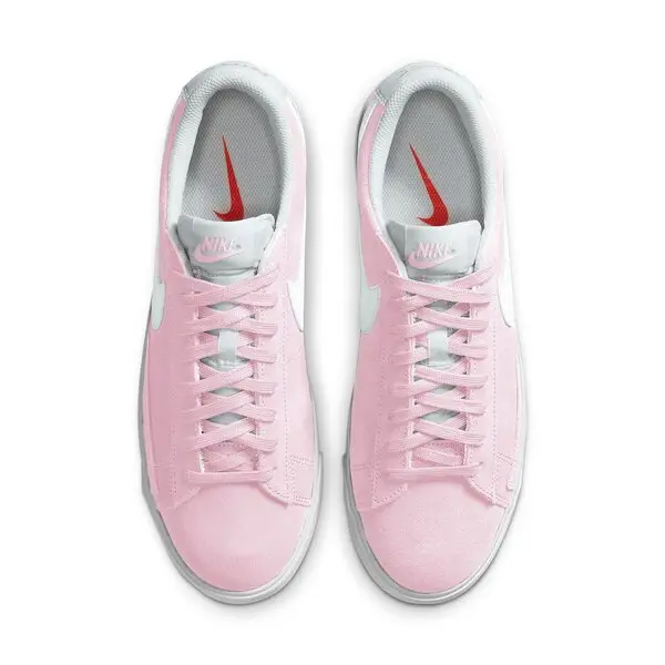 Nike Blazer Low Sneakers