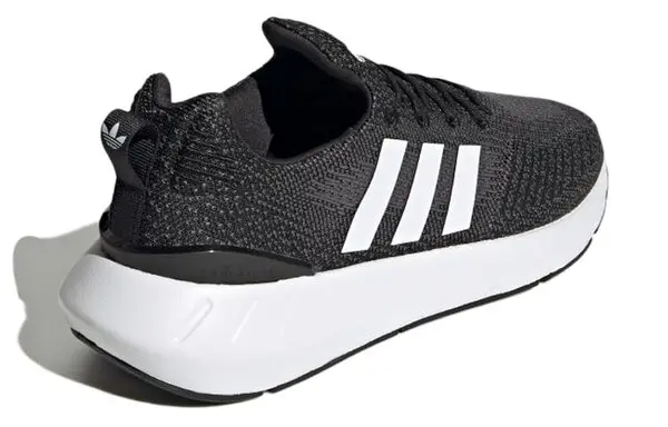 Adidas Originals Swift Run 22 Sneakers - White/black