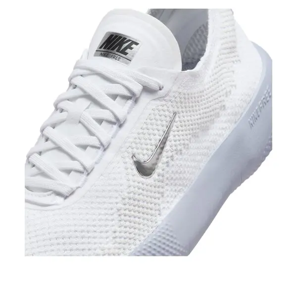 Nike Free 2025 Sneakers - White/ghost/metallic Silver