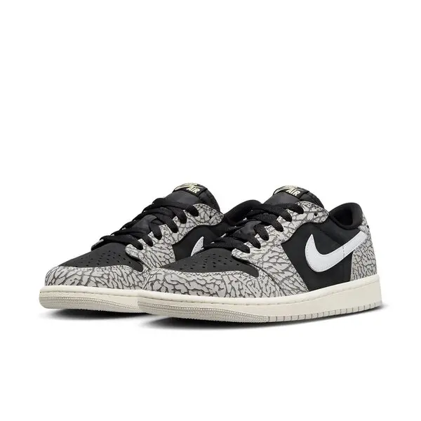 JORDAN 1 Low Og 'black Cement' Sneakers - Black/muslin/tech Grey