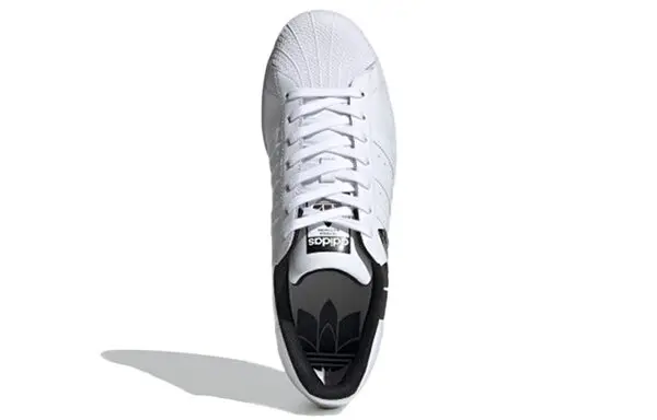 Adidas Superstar Sneakers