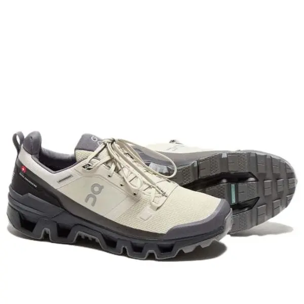 On Cloudwander Waterproof Sneakers - Sand/black