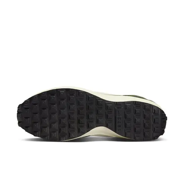 Nike Waffle Debut "alligator" Low Top Lace-up Sneakers - Blackgreen