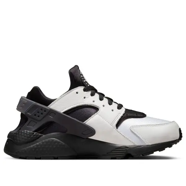 Nike Huarache Low Top Sneakers