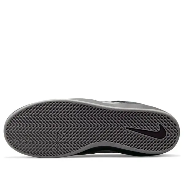 Nike Ishod Wair Low Top Sneakers