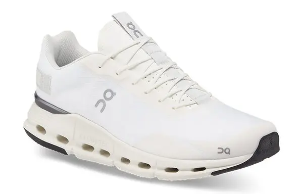 On Cloudnova Form Sneakers - White/eclipse