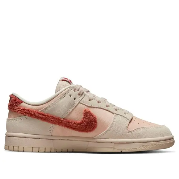 Nike Dunk Low "terry Swoosh" Sneakers - Cream