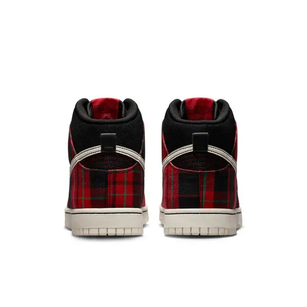 Nike Dunk High Se Tartan Plaid Sneakers - Black/red