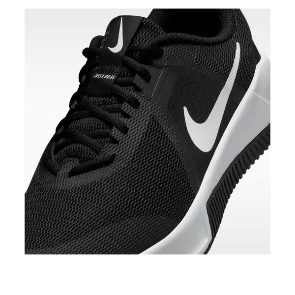 Nike Mc Trainer 3 Athletic Sneakers - Black/white