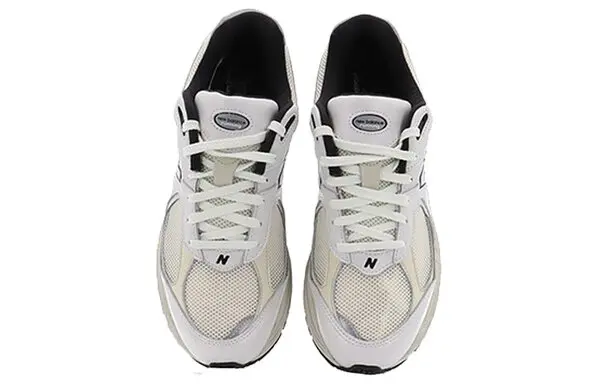 NEW BALANCE 2002r Sneakers - White