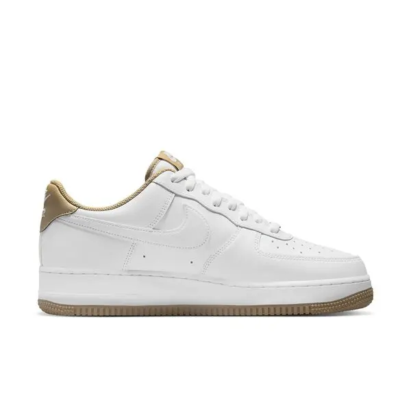 Nike Force 1 '07 Lv8 Low Top Sneakers
