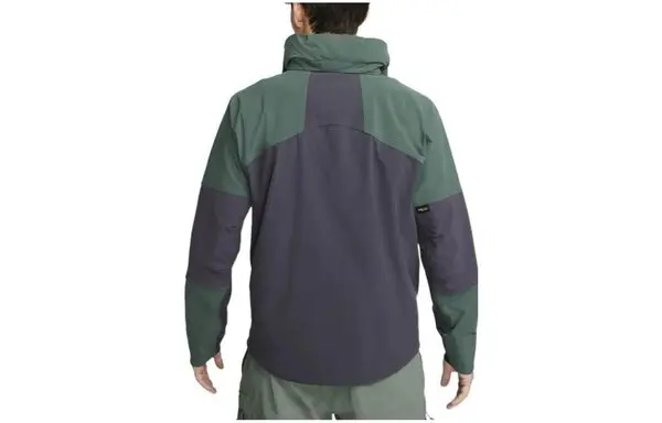 Nike Sun Farer Jacket - Green/black