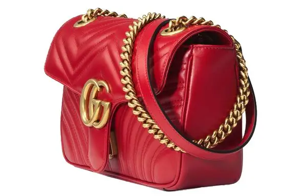 Gucci Gg Marmont Small Matelasse Shoulder Bag - Red