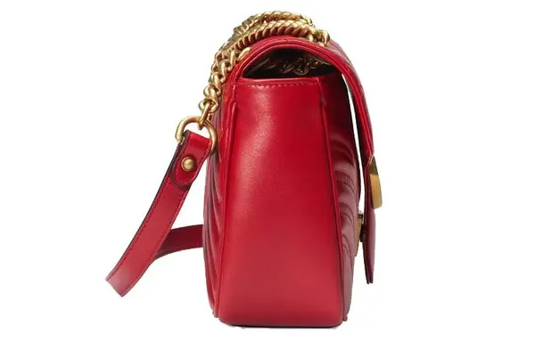 Gucci Gg Marmont Small Matelasse Shoulder Bag - Red