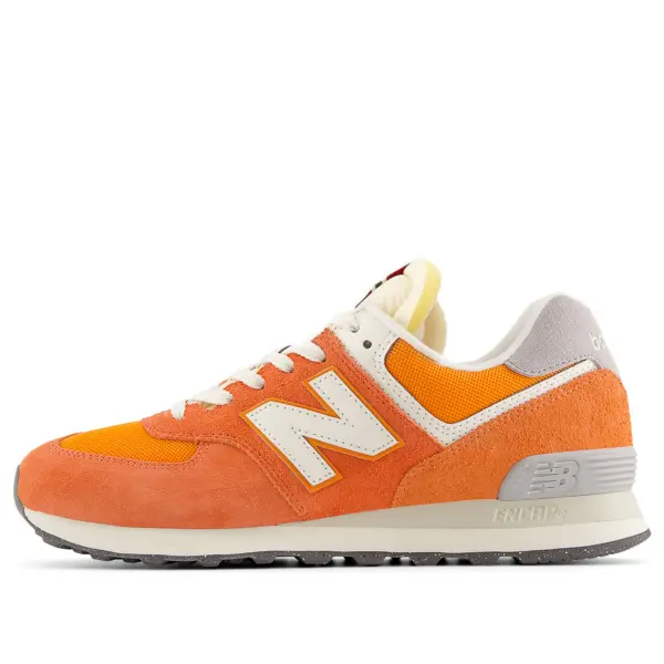 NEW BALANCE 574 Sneakers - Orange/beige