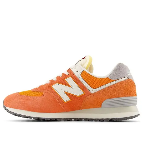 NEW BALANCE 574 Sneakers - Orange/beige