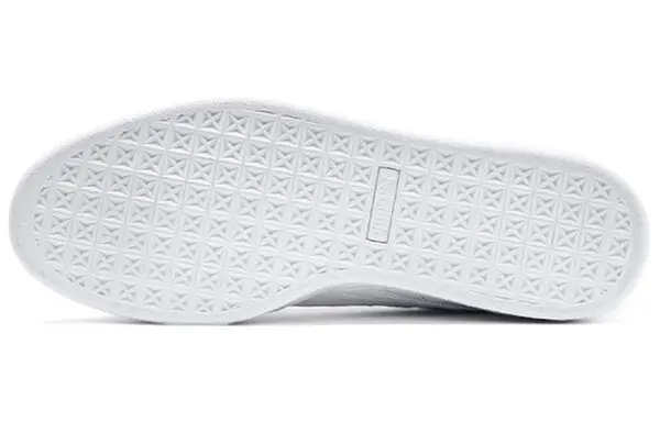 PUMA Basket Classic Lfs Sneakers - White