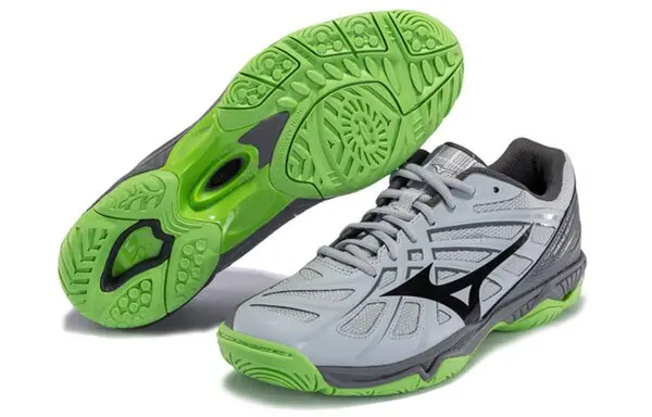 Mizuno Hurricane 3 Athletic Footwear - Grey/black