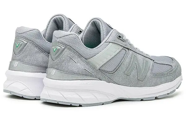 NEW BALANCE 990v5 Made In Usa Vegan Sneakers - Grey