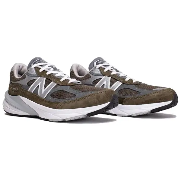 NEW BALANCE 990 V6 True Camo Sneakers - True Camo/white