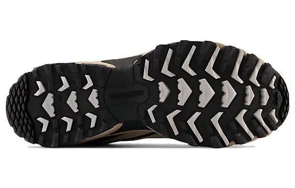 NEW BALANCE 610t Athletic Sneakers