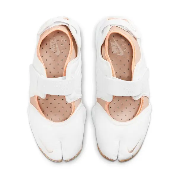 Nike Rift Tabi Toe Sneakers - White/brown