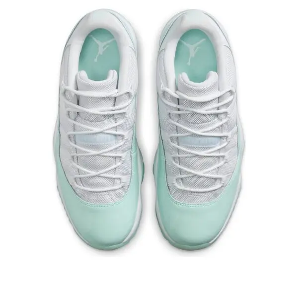 JORDAN Retro Low "igloo - White/white/igloo