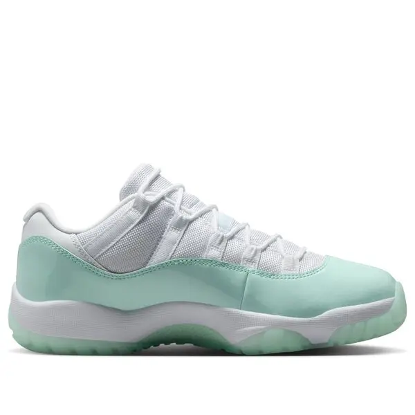 JORDAN Retro Low "igloo - White/white/igloo