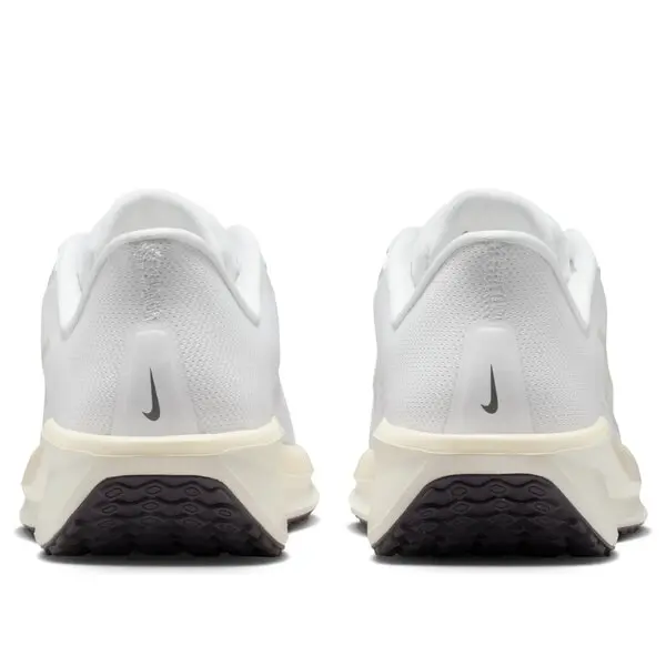 Nike Quest Sneakers - White/sail/chalk