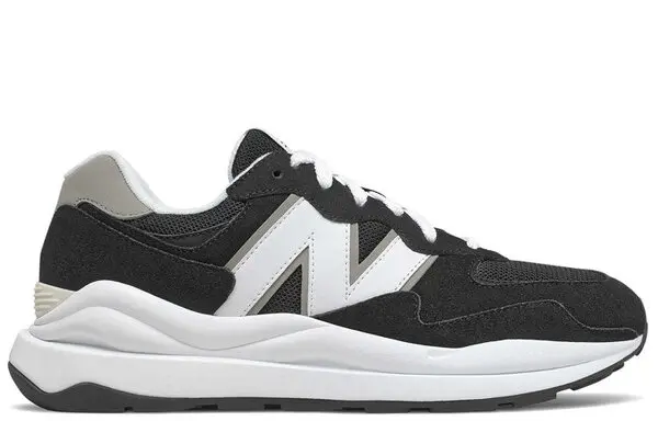 NEW BALANCE 57/40 Low Top Sneakers - Black/white