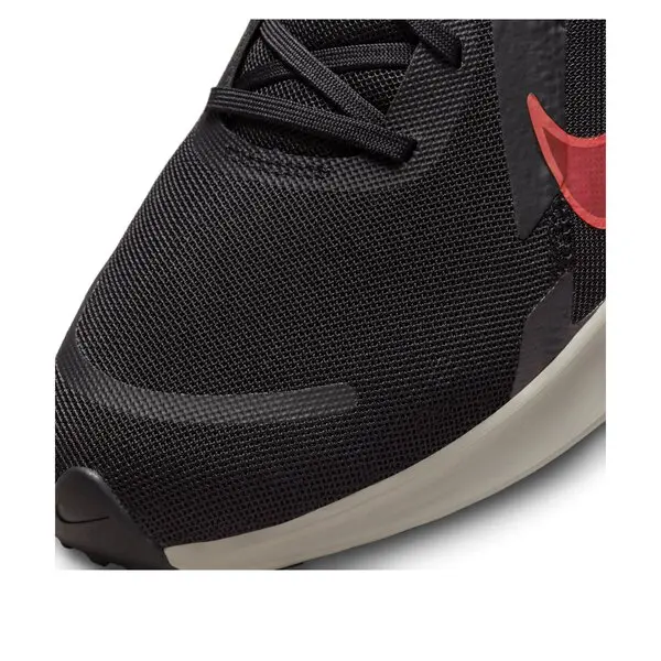 Nike Quest 5 Athletic Sneakers - Blackred