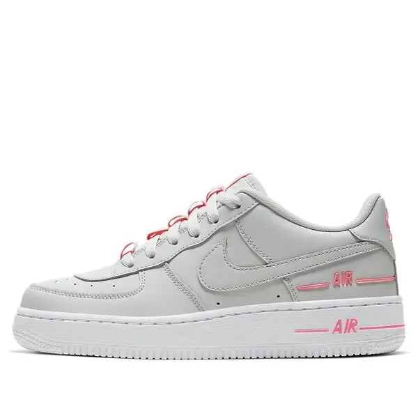 Nike Force 1 Lv8 3 Low Top Sneakers