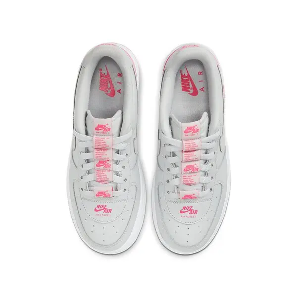 Nike Force 1 Lv8 3 Low Top Sneakers