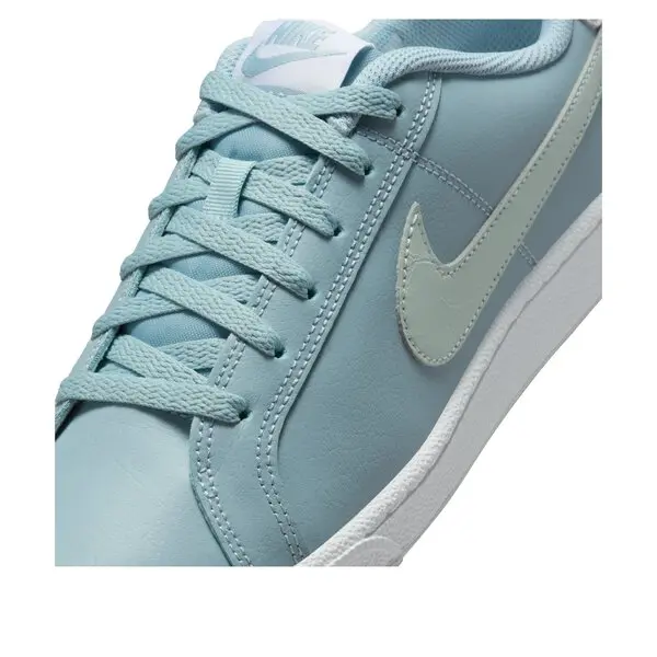 Nike Court Royale Sneakers