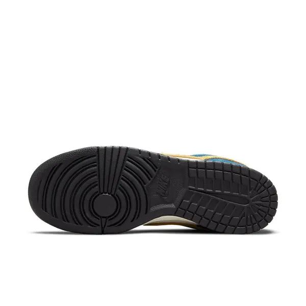 Nike X Kasina Dunk Low '80s Bus Sneakers