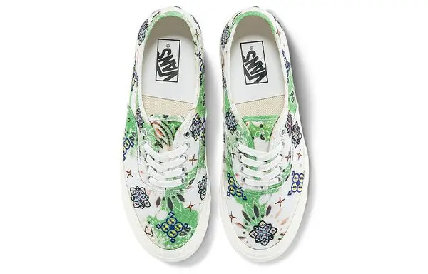 VANS Style 44 Sneakers - White/green