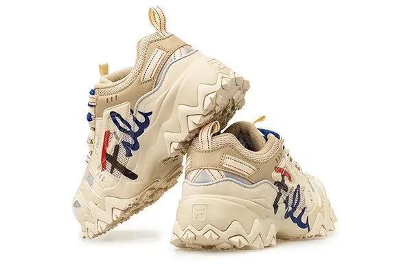FILA FUSION Fellow Low Top Sneakers