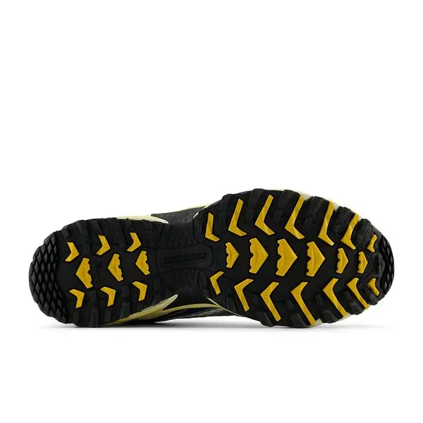 NEW BALANCE 610 X Yeseyesee Sneakers