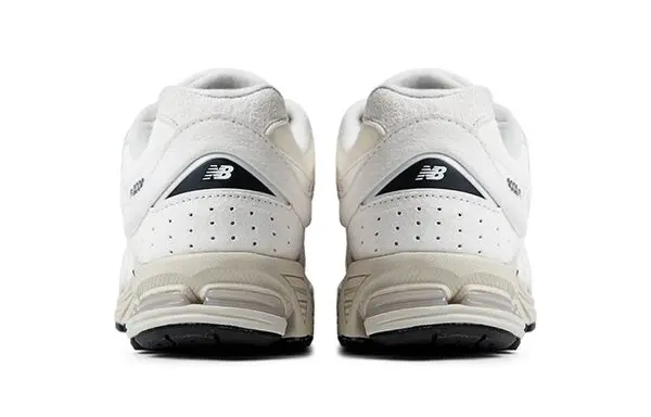 NEW BALANCE 2002r 'white Fur - Cream