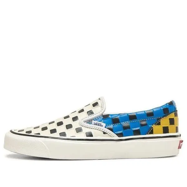 VANS Checkerboard Slip-on Sneakers - White/black