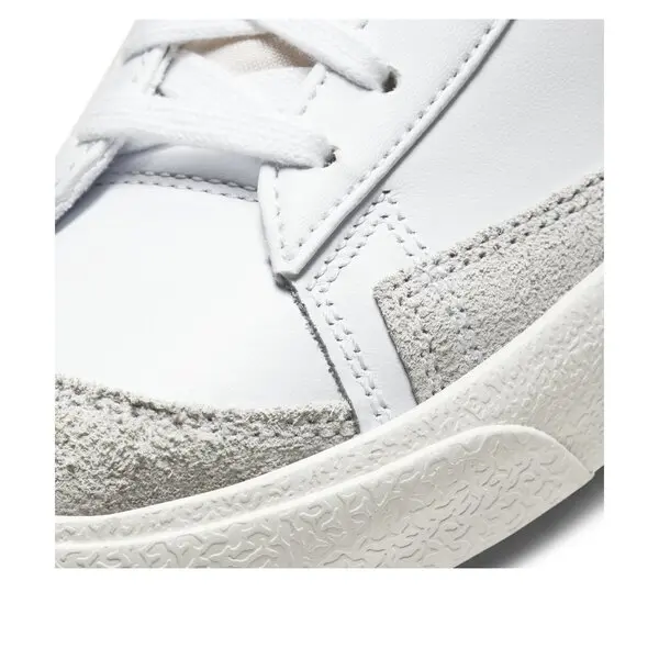 Nike Blazer Mid 77 Vintage Sneakers - White/black