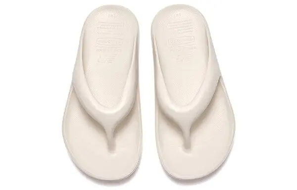 NEW BALANCE X Taw & Toe 5601 Flip-flops - Ivory