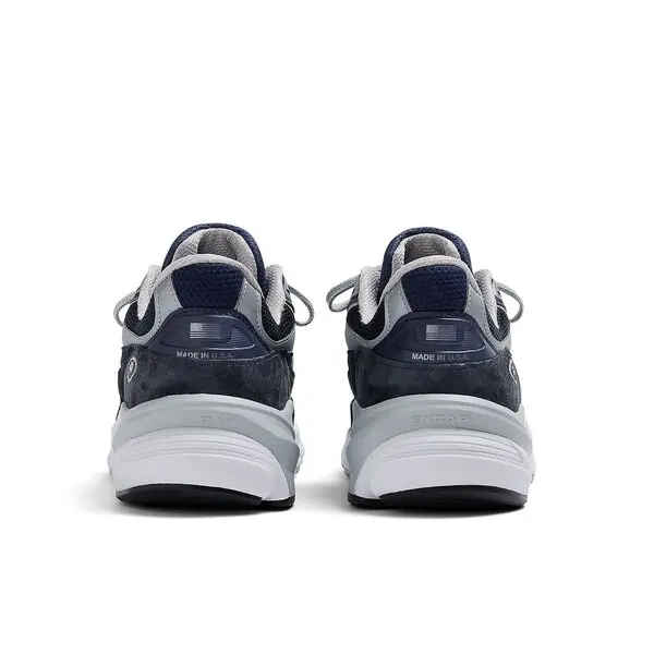 NEW BALANCE Made In Usa 990v6 Sneakers - Navy