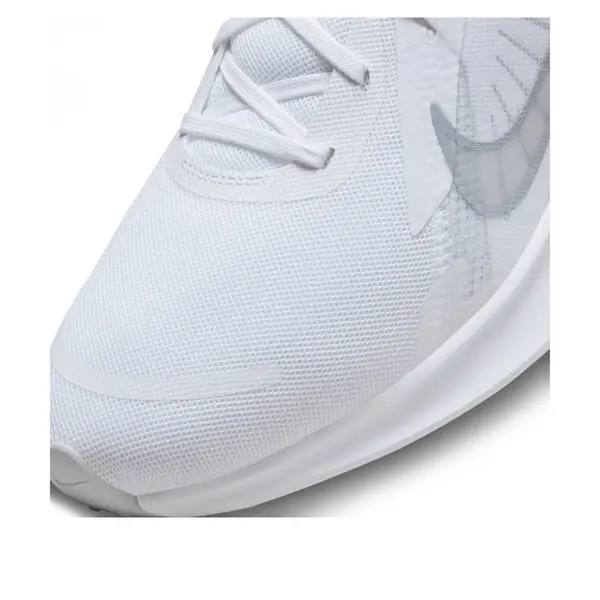 Nike Quest 5 Low Top Sneakers - White/silver
