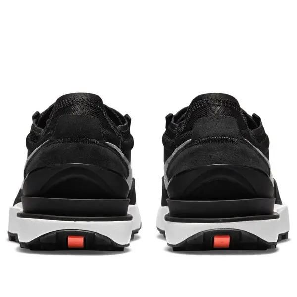 Nike Waffle One Sneakers - Black/white