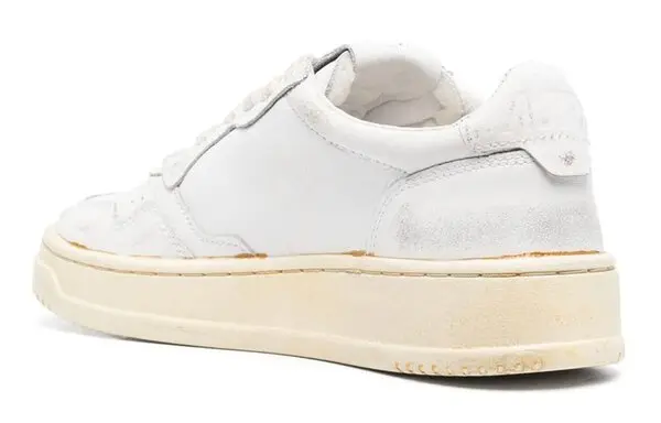 AUTRY Medalist Super Vintage Low Leather Sneaker - White