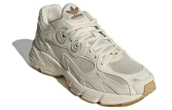 Adidas Originals Astir Sneakers - Cream